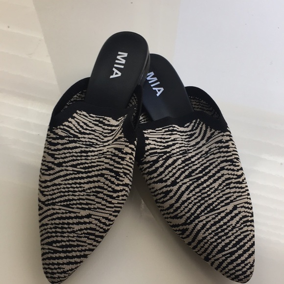 MIA | Shoes | Nwa Mia Sandals | Poshmark